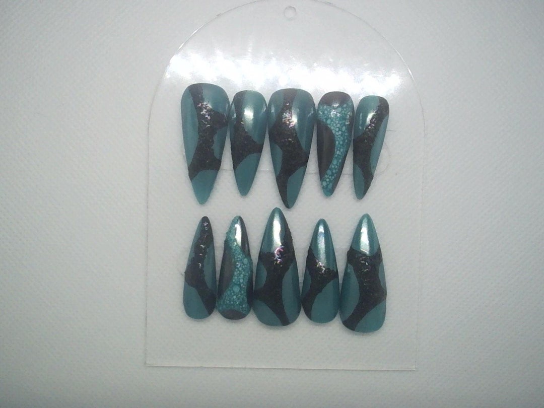 Black and Green Press on Nails Lizard Effect Fake Nails Medium Stiletto ...