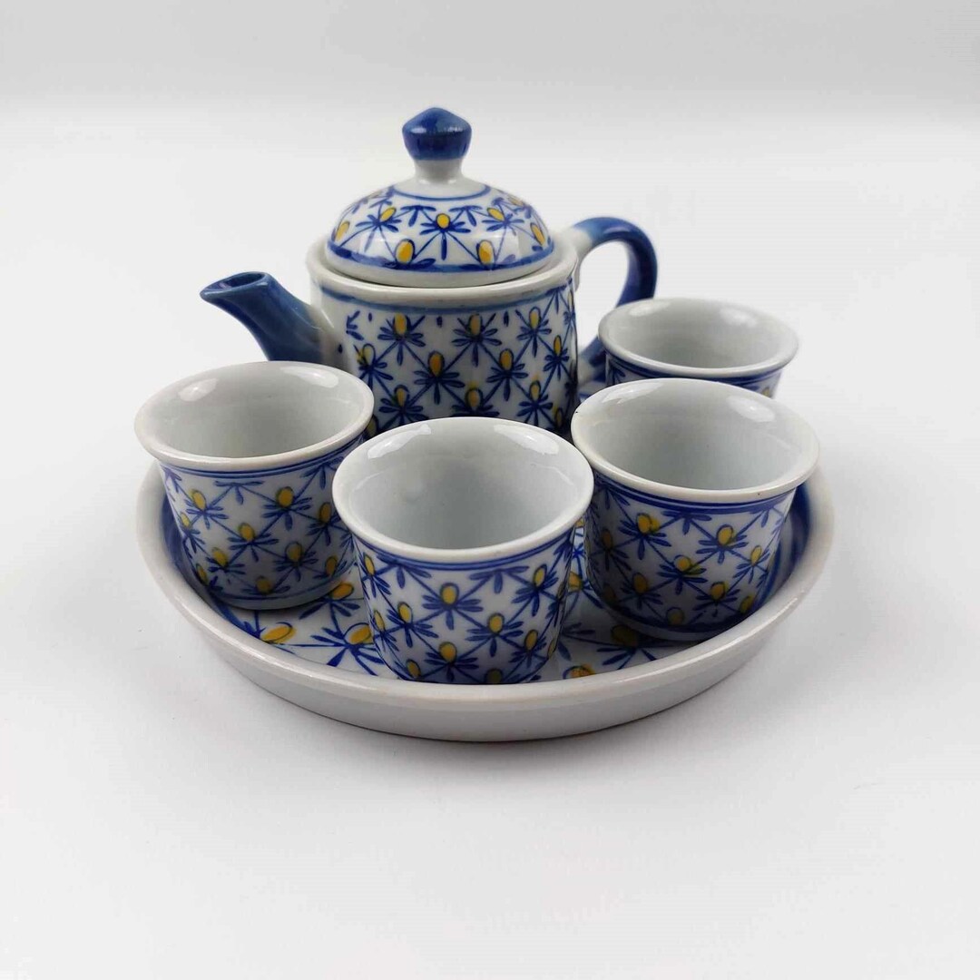 Miniature Blue and White Children Tea Set - Etsy