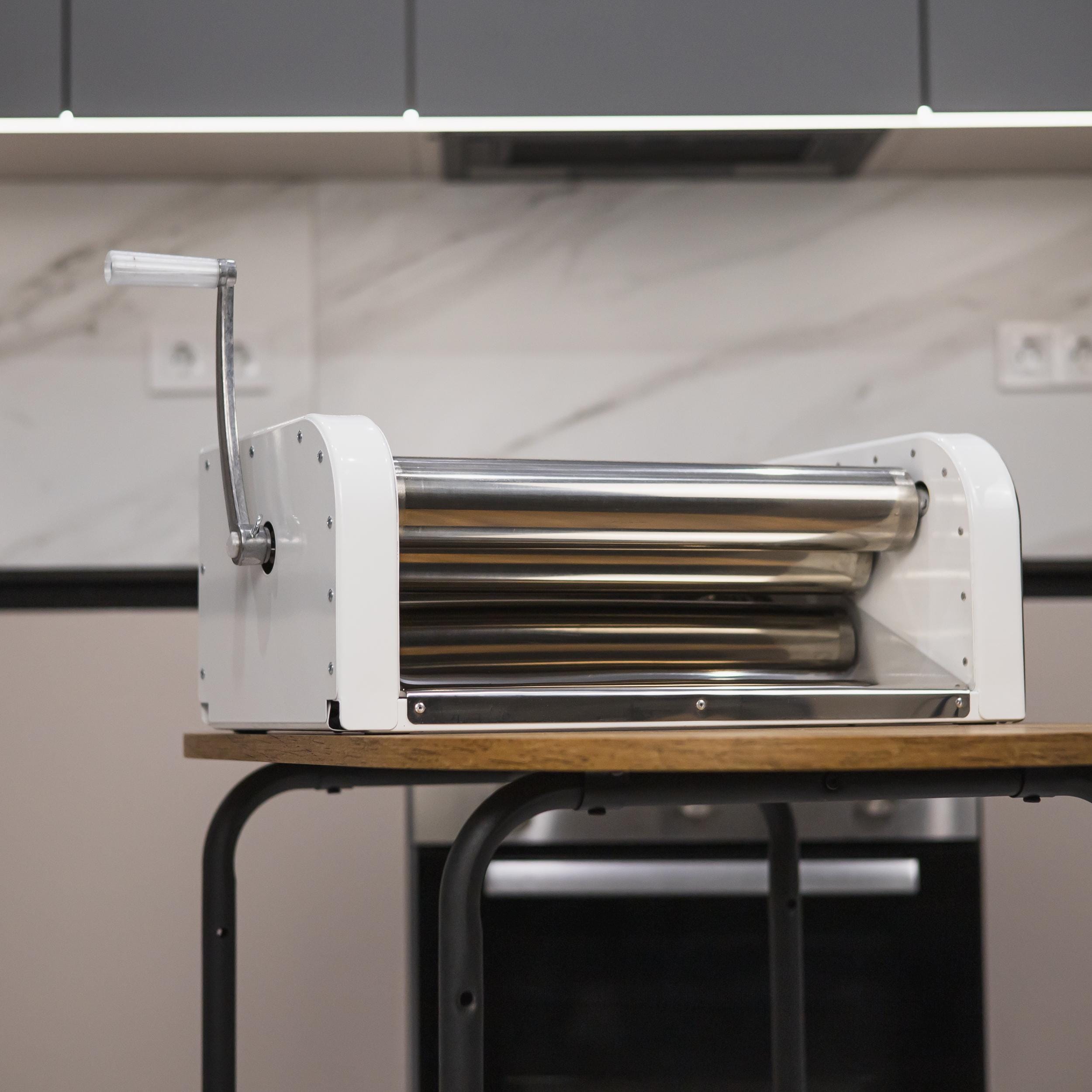 Manual Dough Sheeter, Dough Roller Machine, Pasta Machine, Dough ...