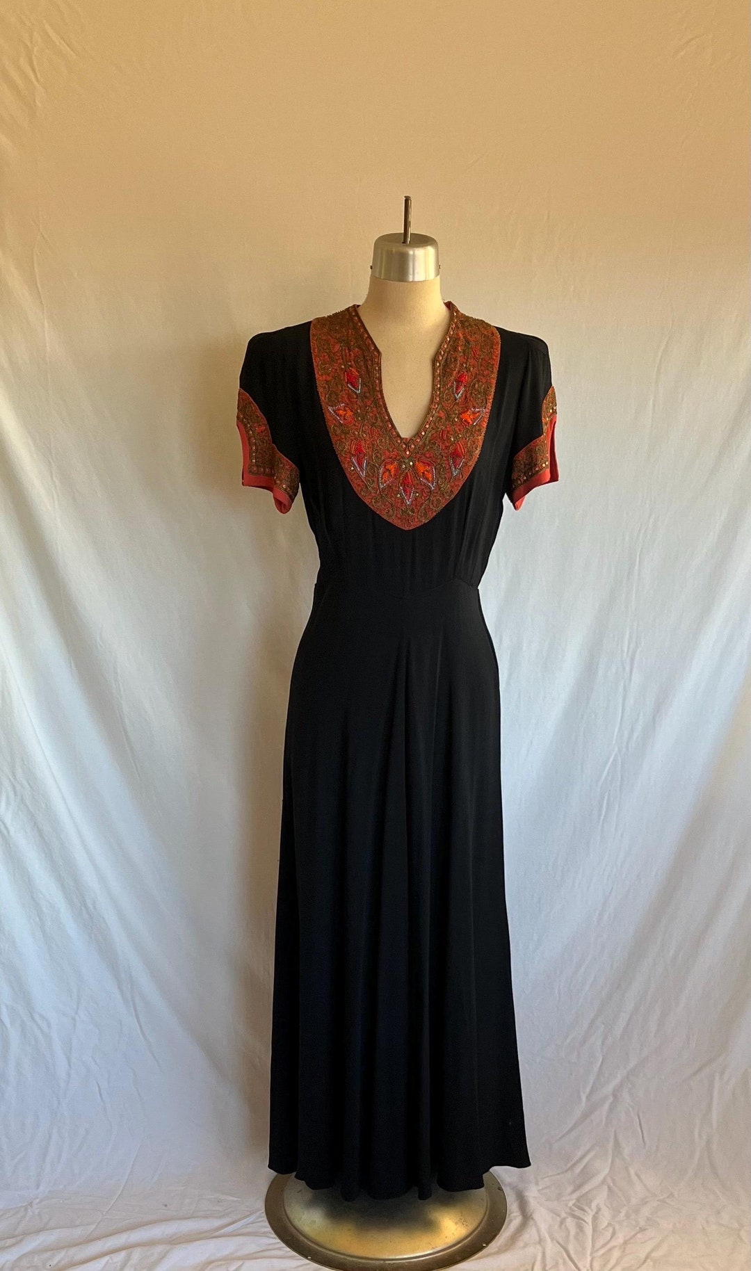 1930s DECO Embroidered and Beaded Black Rayon Crepe Gown art Deco Dress ...