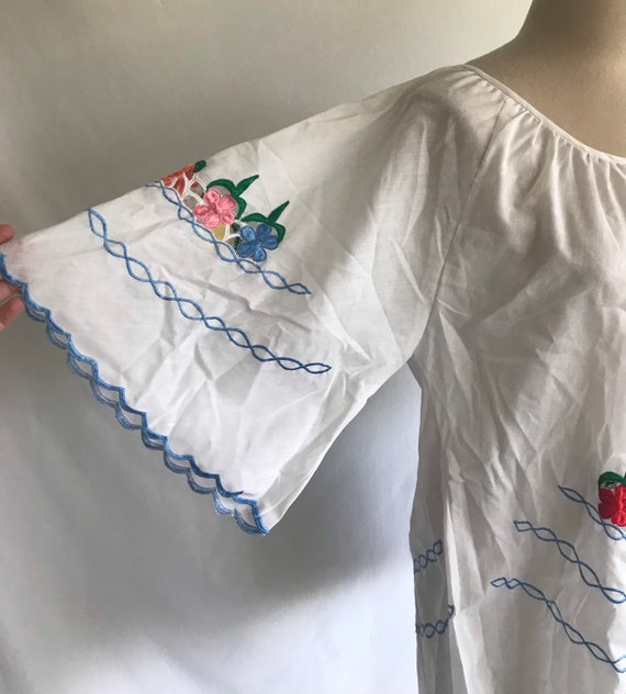 1970s Scallop and Floral Embroidered Peasant Smock To… - Gem