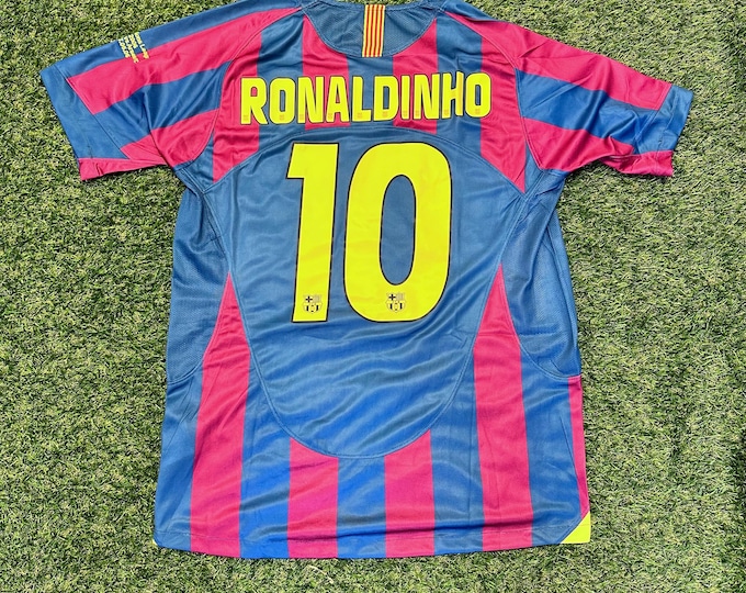 FC Barcelona 2004/2005 Ronaldinho #10 Home Jersey - Etsy