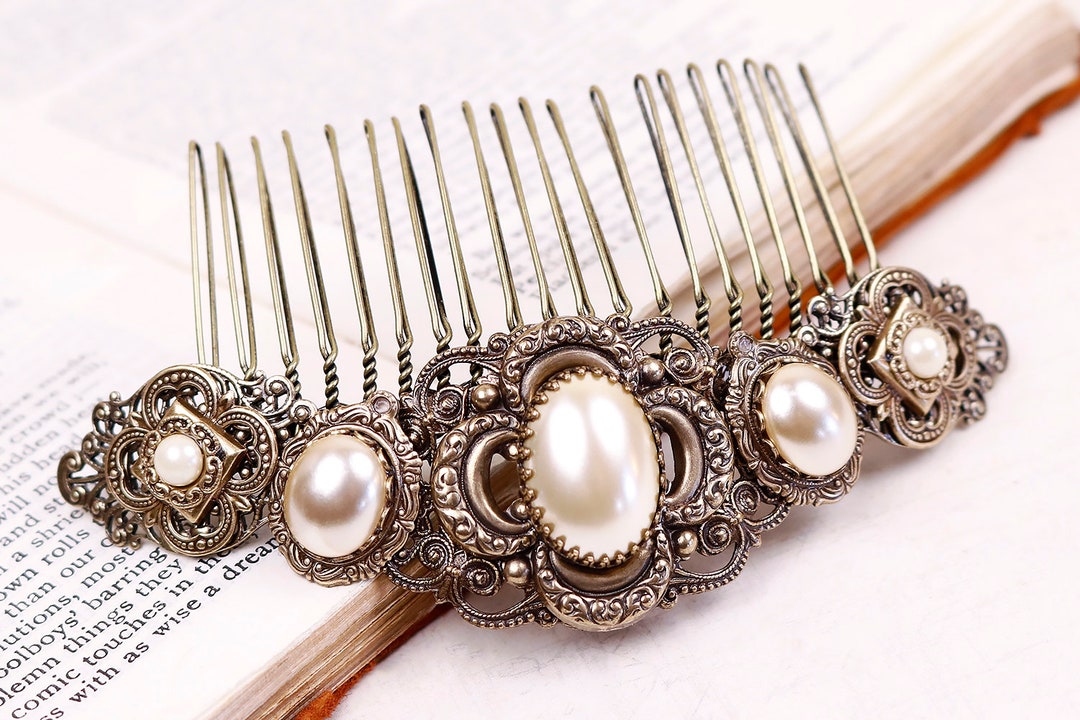 Cream Pearl Bridal Comb, Medieval, Renaissance Wedding, Tudor Hair ...