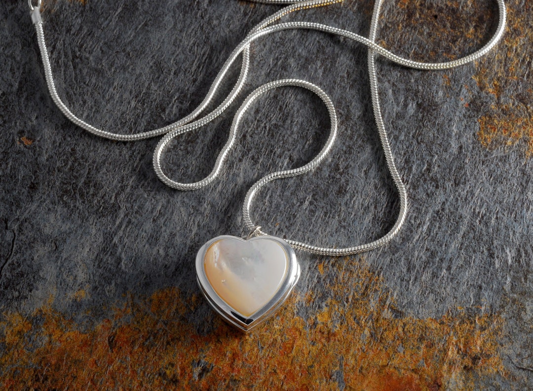 VTG Heart Locket Necklace Carolee MOP Silver Tone Snake Chain 32 ...