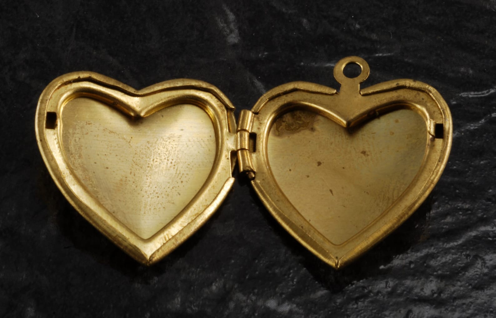 Vintage Heart Locket Pair Brass Metal Pendants 22mm Jewelry - Etsy
