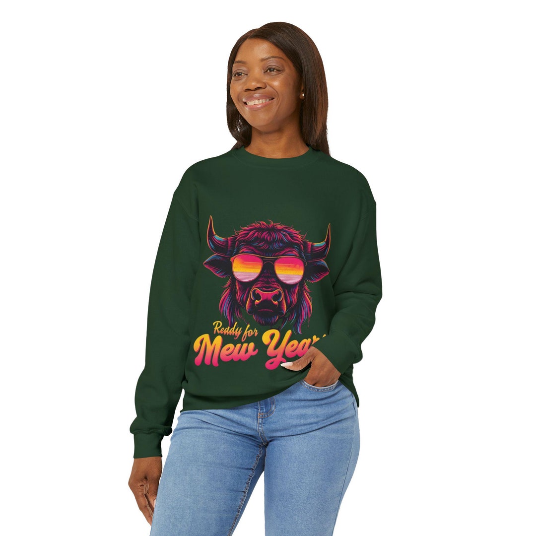 Retro 80s 90s Highland Cow Neon Ready for Mew Years Seasonal Sweatshirt ...