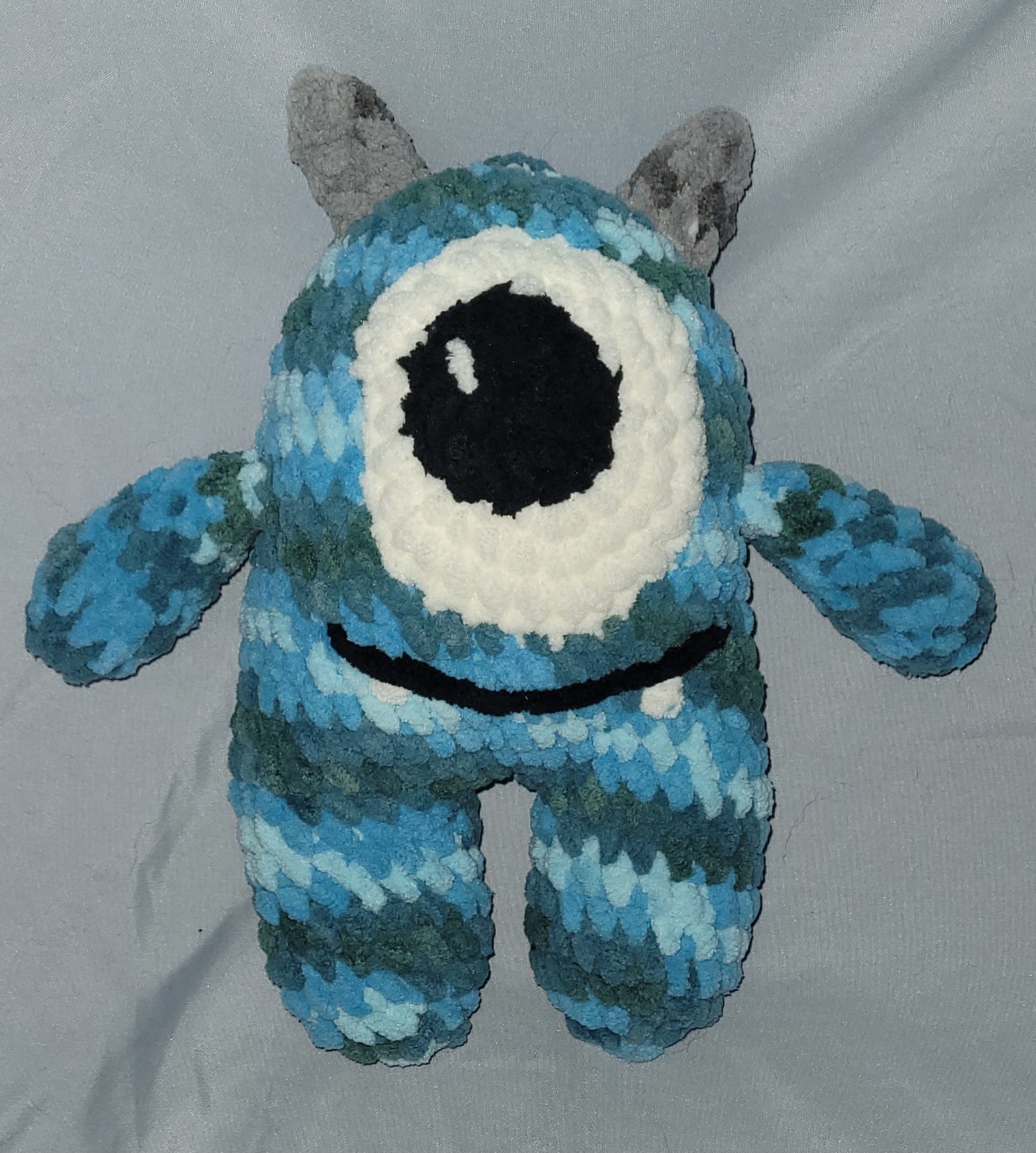 Crochet One Eyed Monster. Halloween Plush - Etsy
