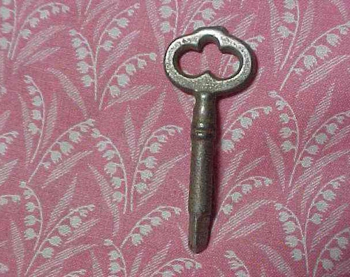 Vintage Treadle Sewing Machine Drawer Key 3 Sided End - Etsy
