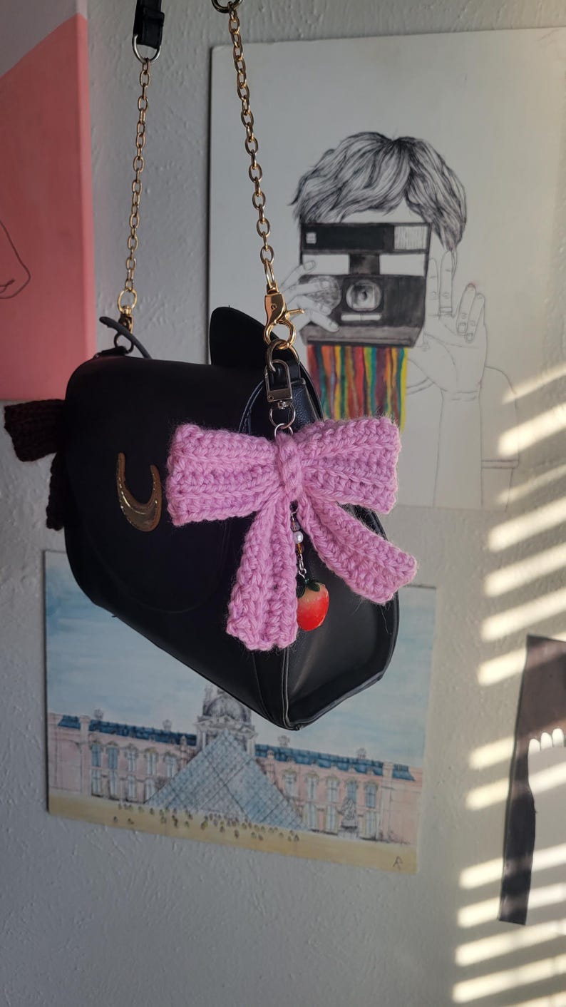 Large Crochet Bow Strawberry Keychain - Etsy