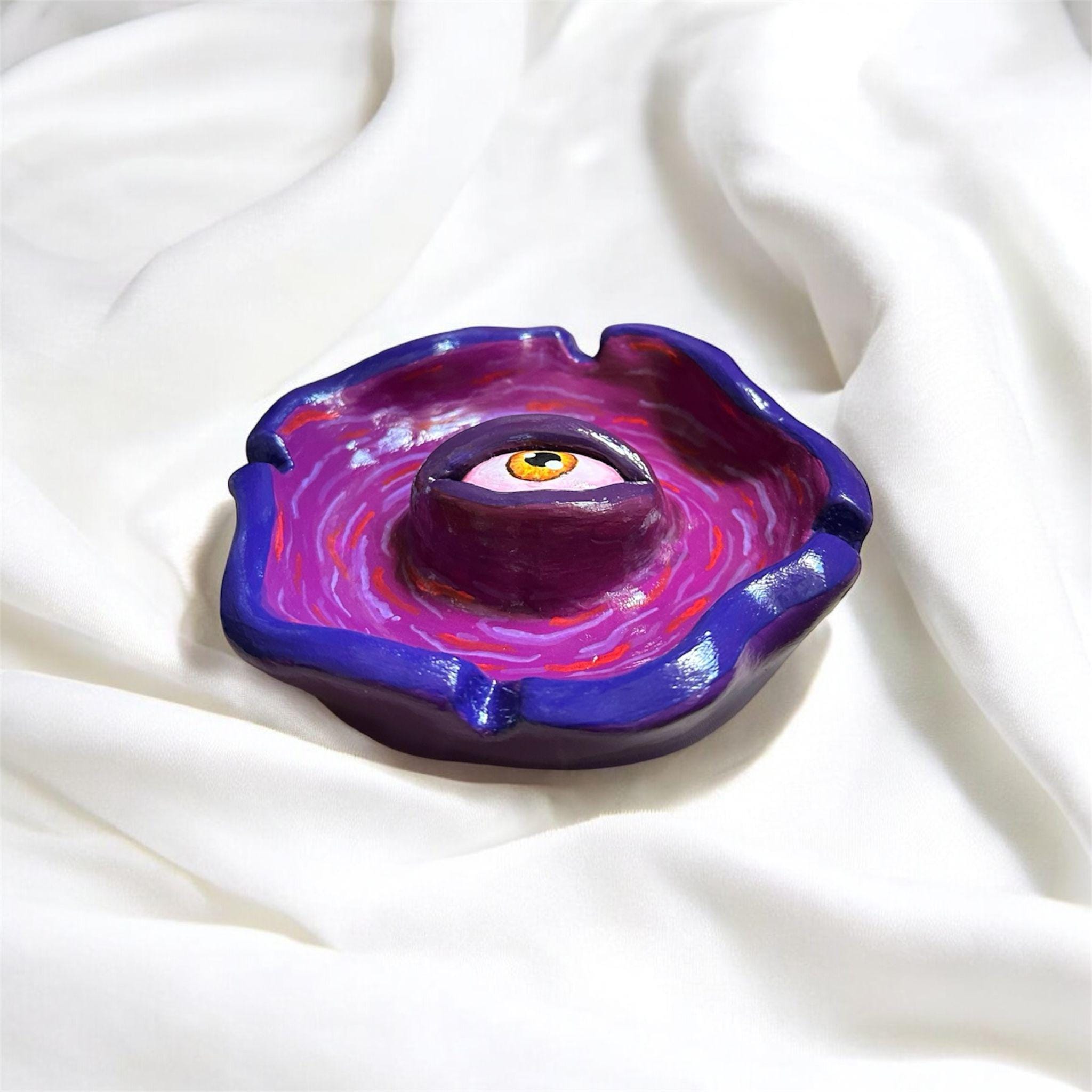 One-eye Clay Ashtray / Pop Art Ceramic / Ceramic Art / Tobacco /smoke ...