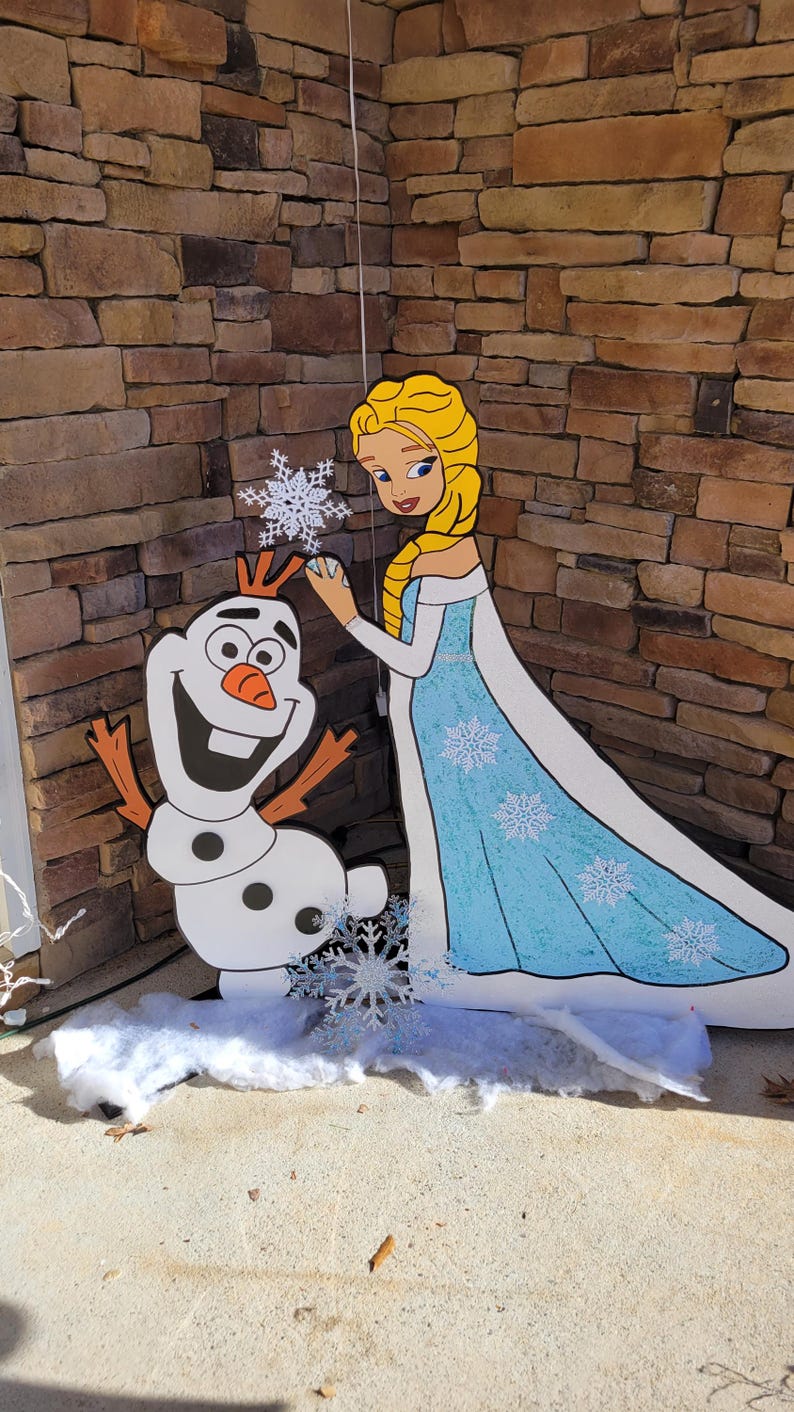 Elsa and Olaf Lifesize Yard Art - Etsy