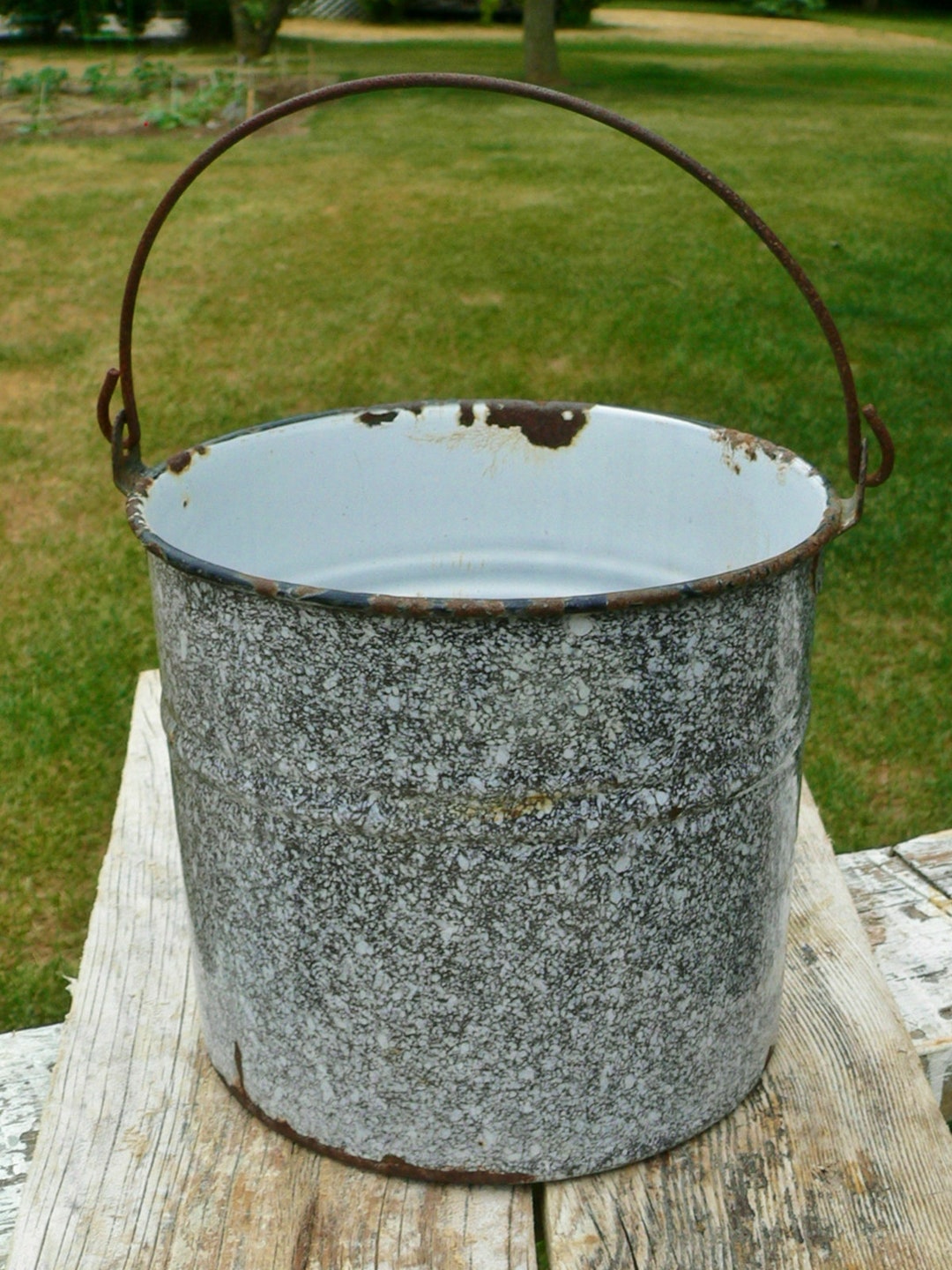7.5" X 7.5" Graniteware Brown & White Medium Mottled Berry Bucket Pail ...
