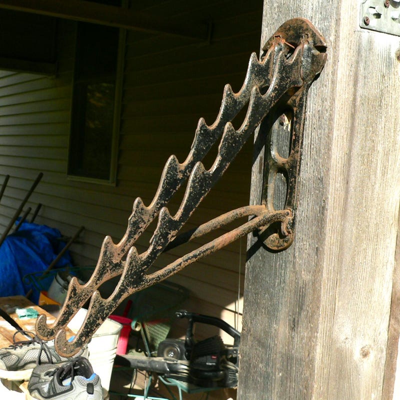 Cast Iron Wall Mount - Etsy