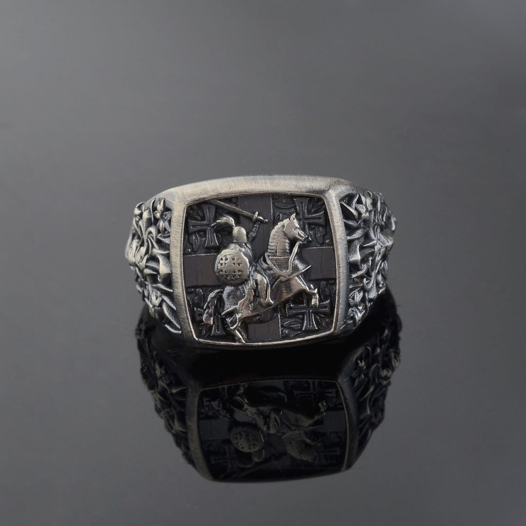 925 Sterling Silver Crusader Knight Ring, Knight Signet Silver Ring ...