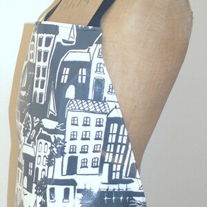 Blue & White Quayside Houses PVC / Oilcloth Apron - Full Length Adult ...