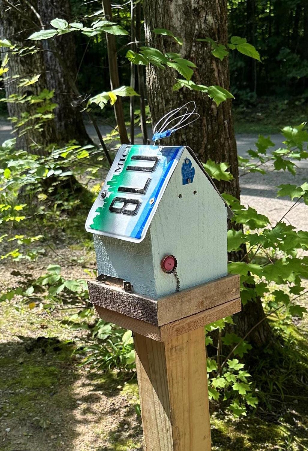 Cedar License Plate Bird House is Hand-crafted With Cedar Wood Sourced ...