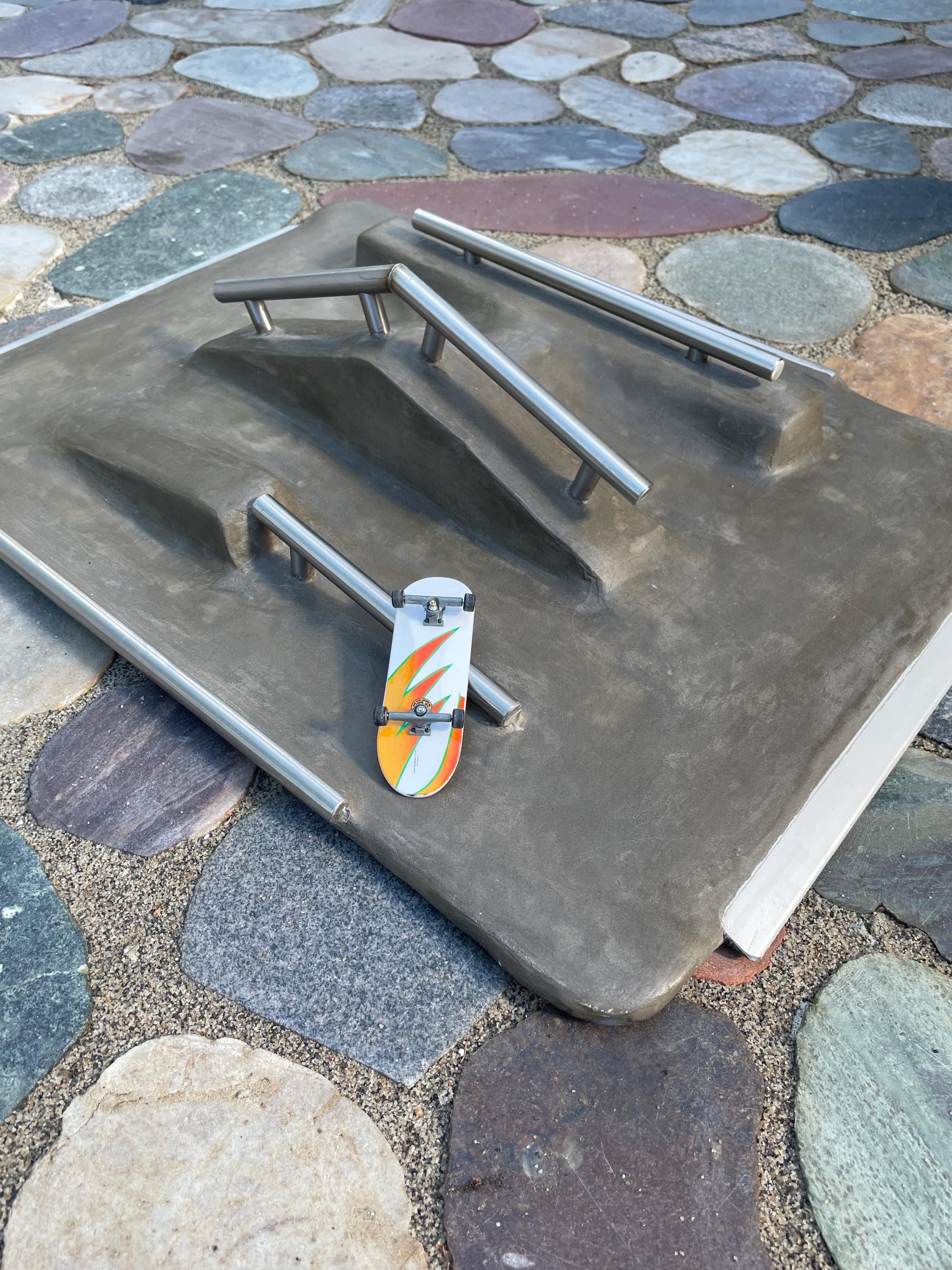 Custom Concrete Finger Board Skatepark Perfect Skatepark for Pros and ...