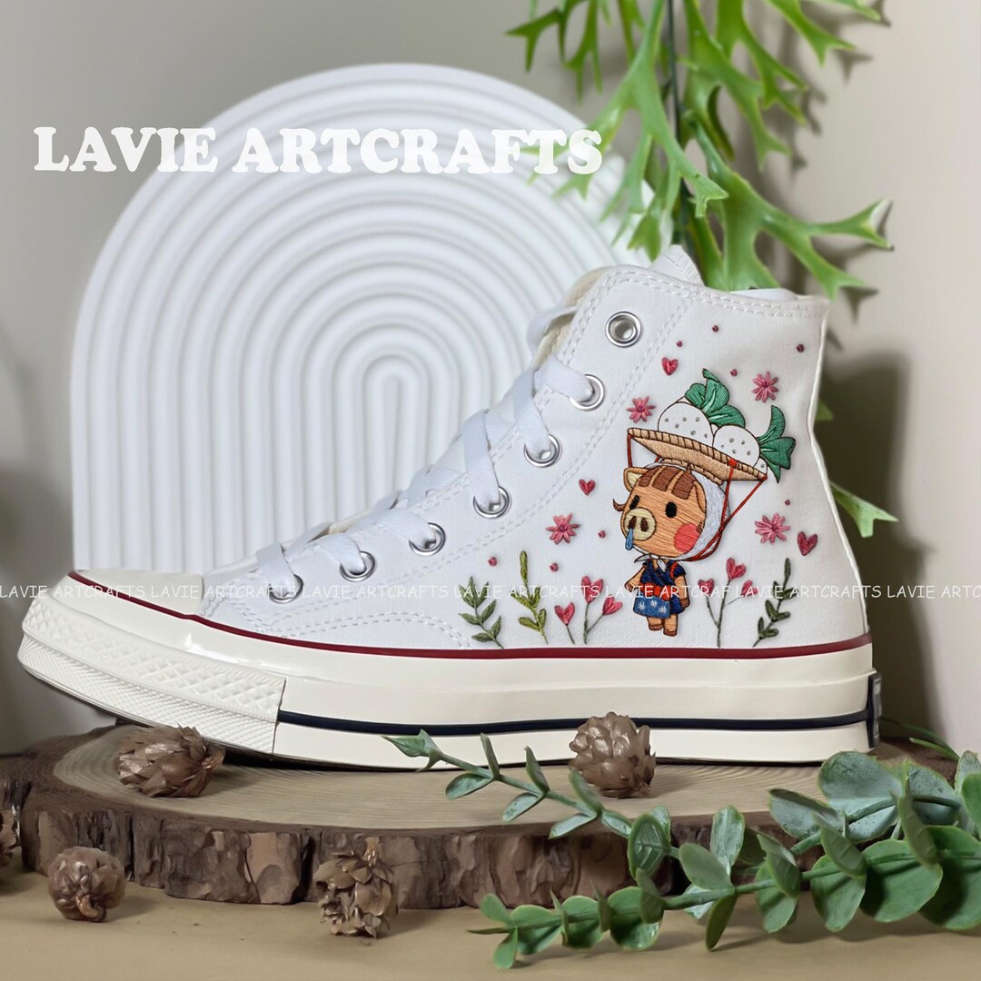 Daisy Embroidered Converse, Cartoon Character Mae Embroidery, Chuck ...