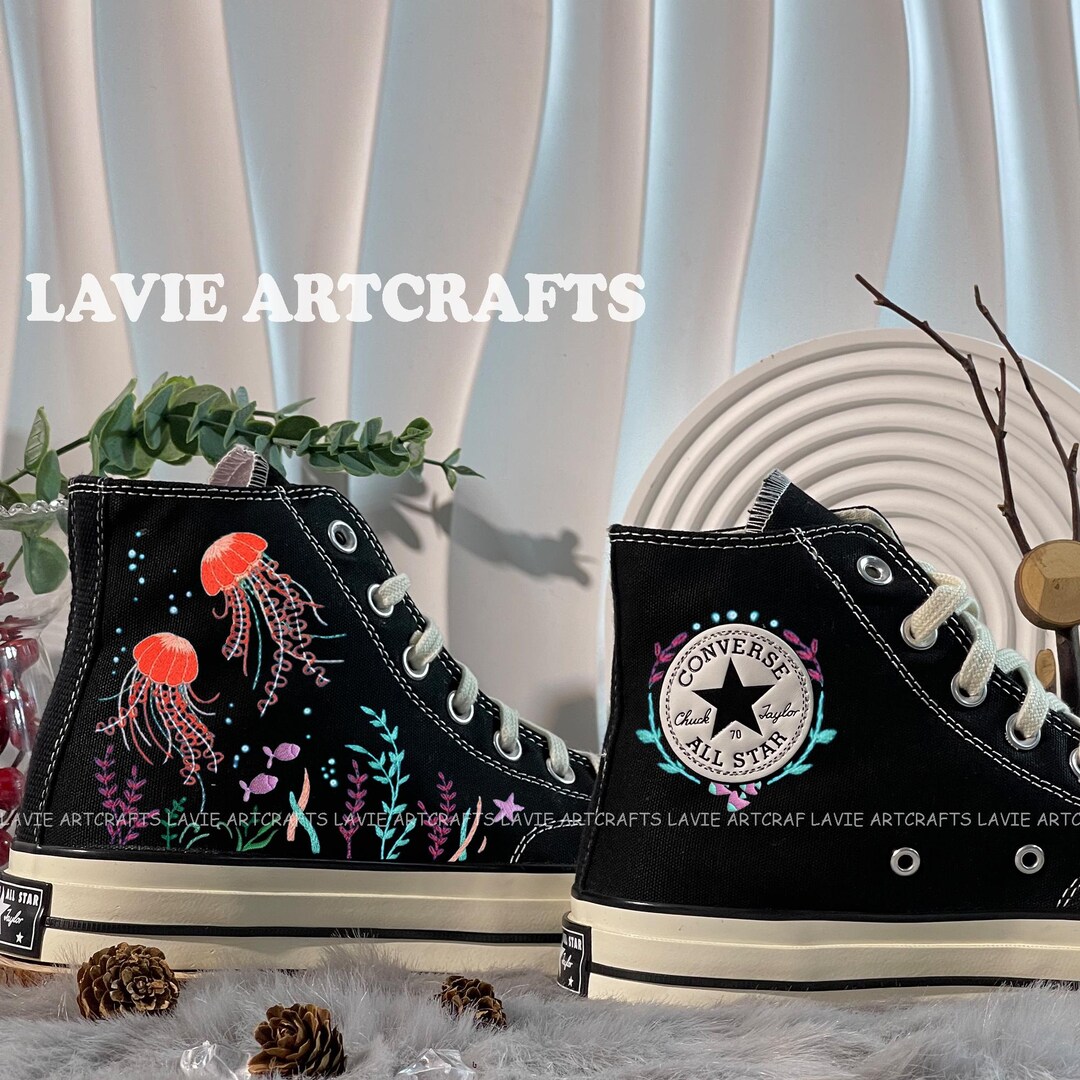 Jelly Fish Embroidered Converse, Custom Converse Chuck Taylor 1970s ...