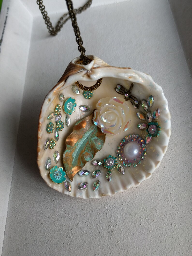 Magical Seashell Vintage Pendant White Rose Flower Rhinestone | Etsy