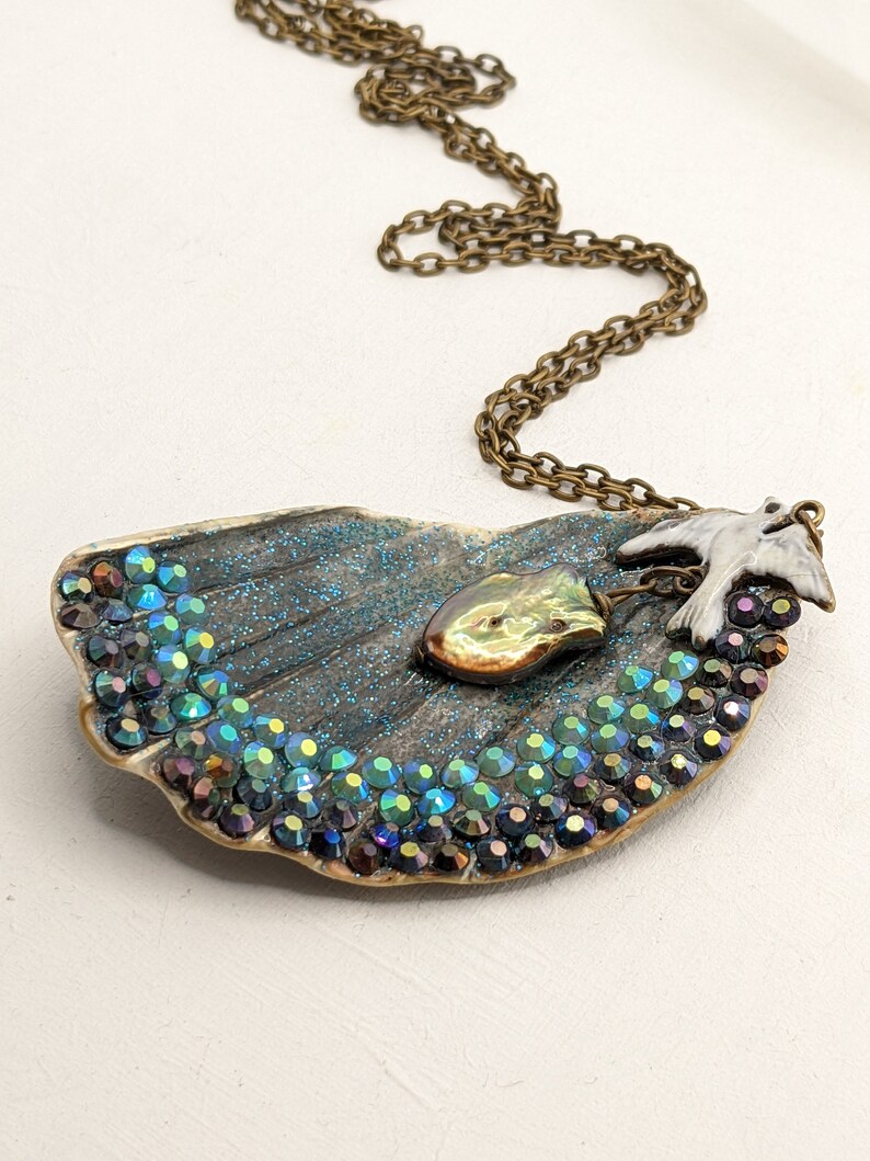 Vintage Pendant Necklace Bronze Shell Bird Seagull Keepsake - Etsy