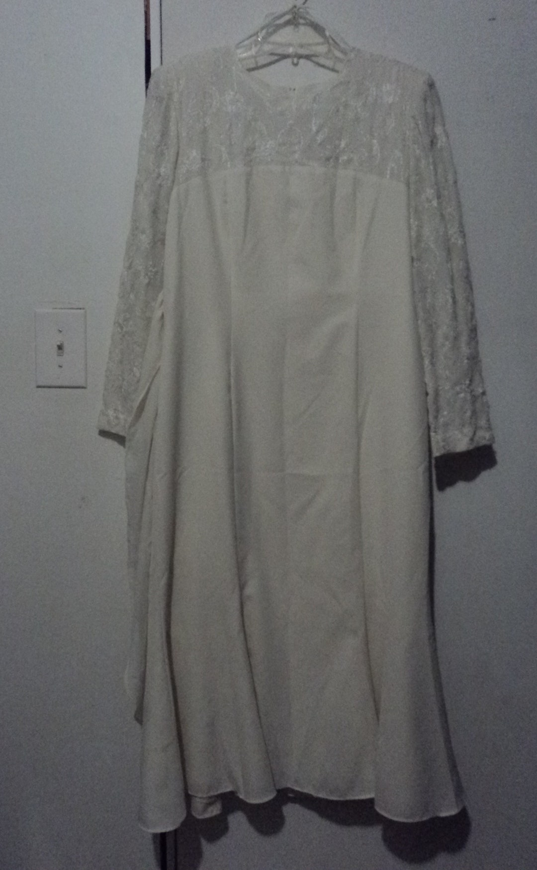 Vintage Leslie Faye Wedding Dress With Lace Yoke and Long Sleeves Made ...