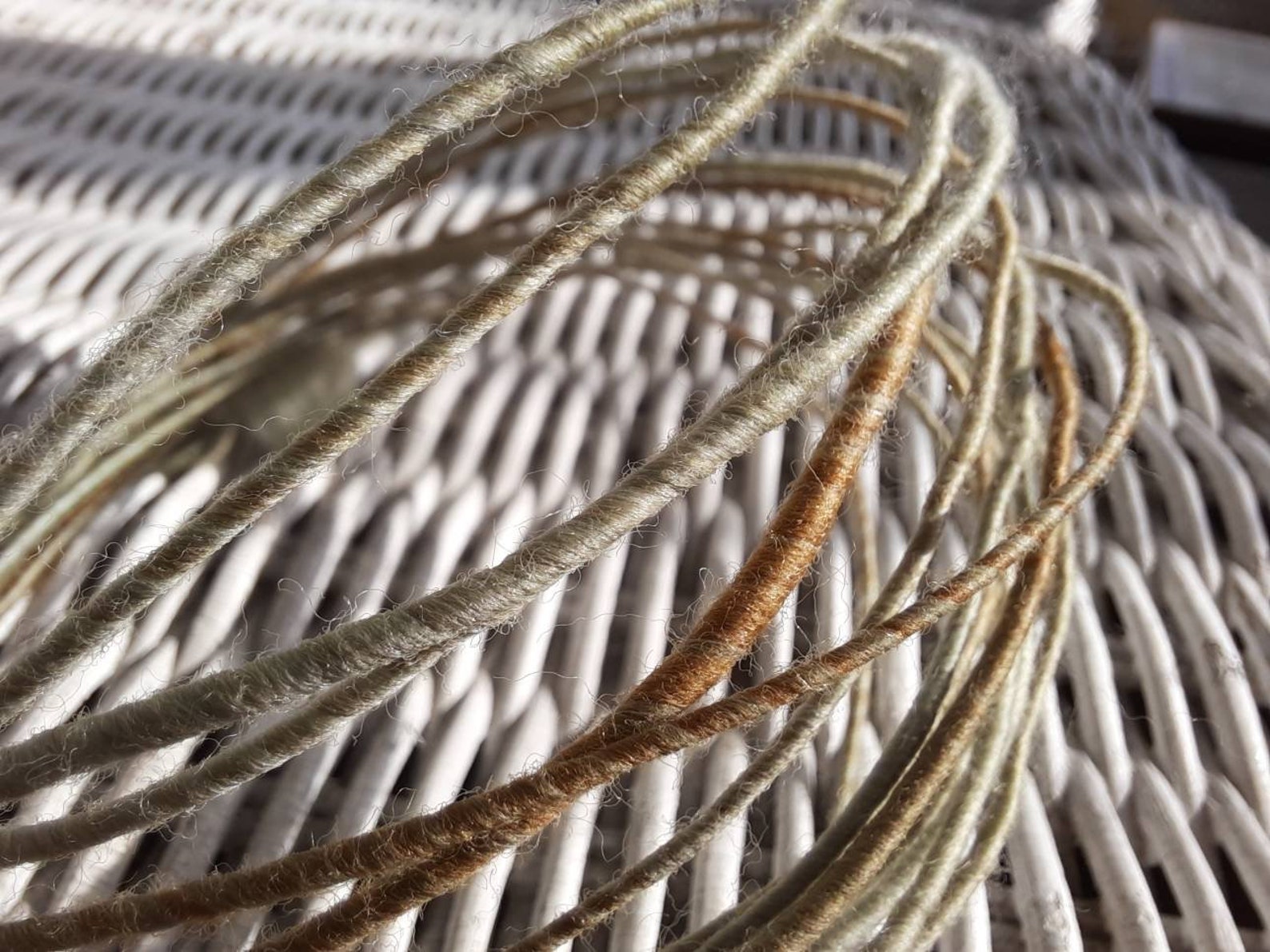 Wool Wire in Olive and Brown. Merino Wool Core Spun Copper - Etsy