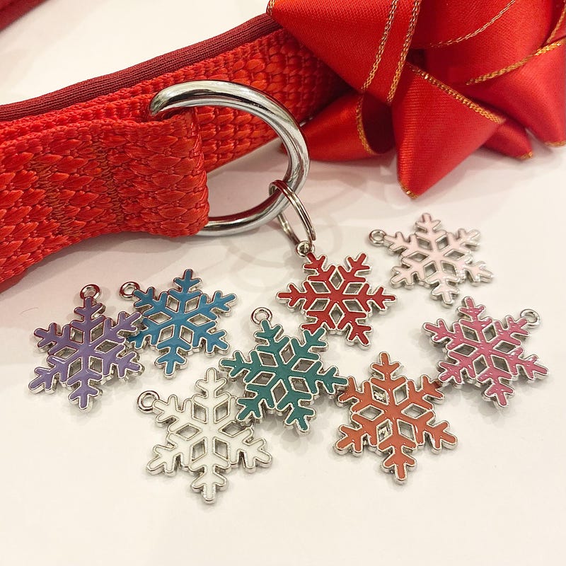 Snowflake Keychain - Etsy