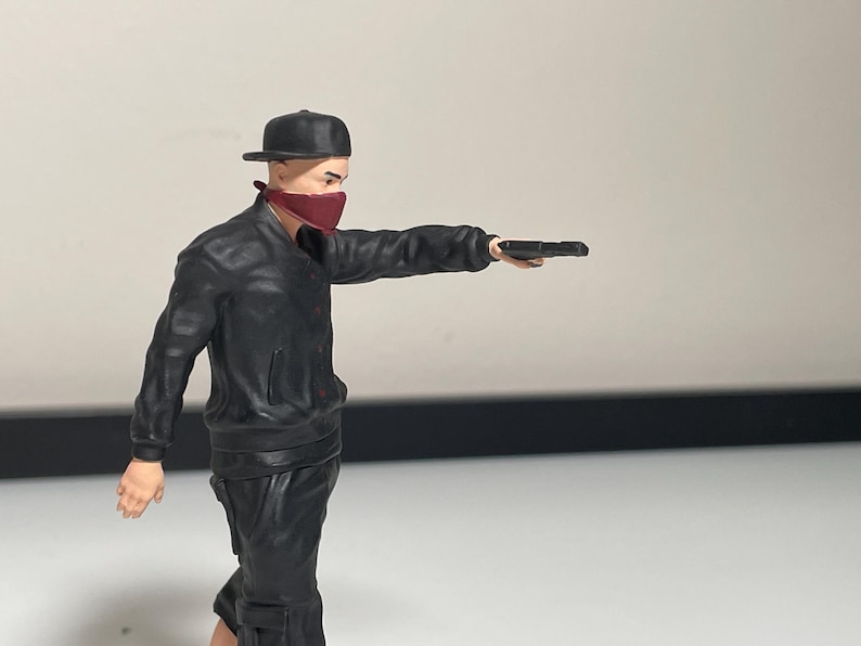 1/18 Scale Armed Gangster Figure - Etsy