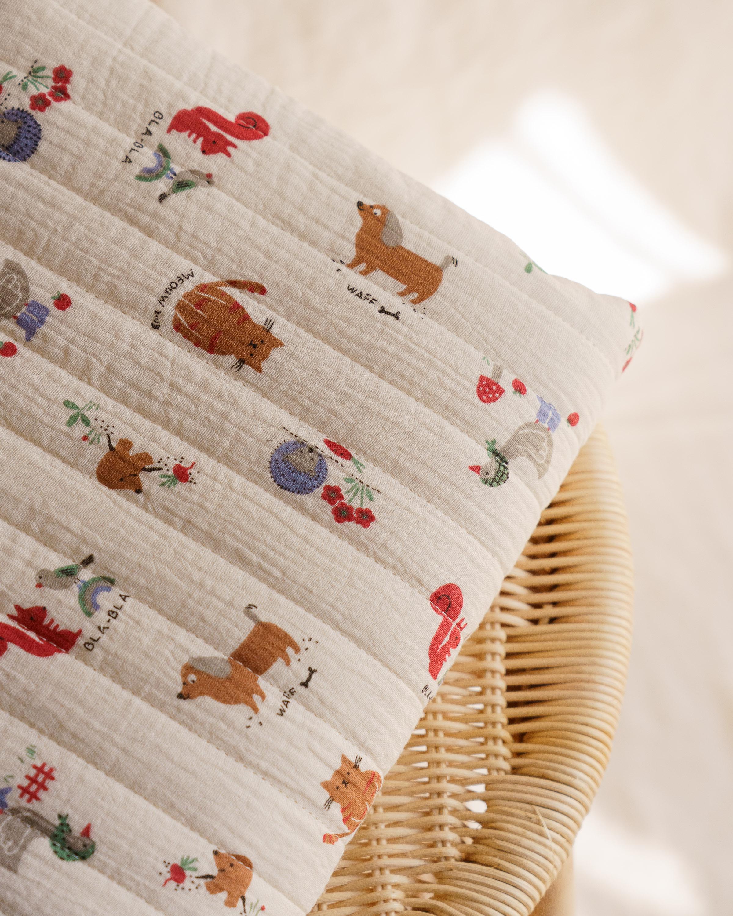 Fun and Cute Quilted Cotton Fabric - Dogs and Cats Pattern - Reversible ...