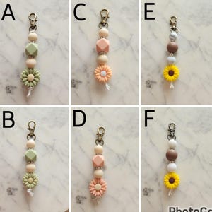 Flower Silicone Bead Keychain, Silicone Keychain, Beaded Keychain, Cute ...