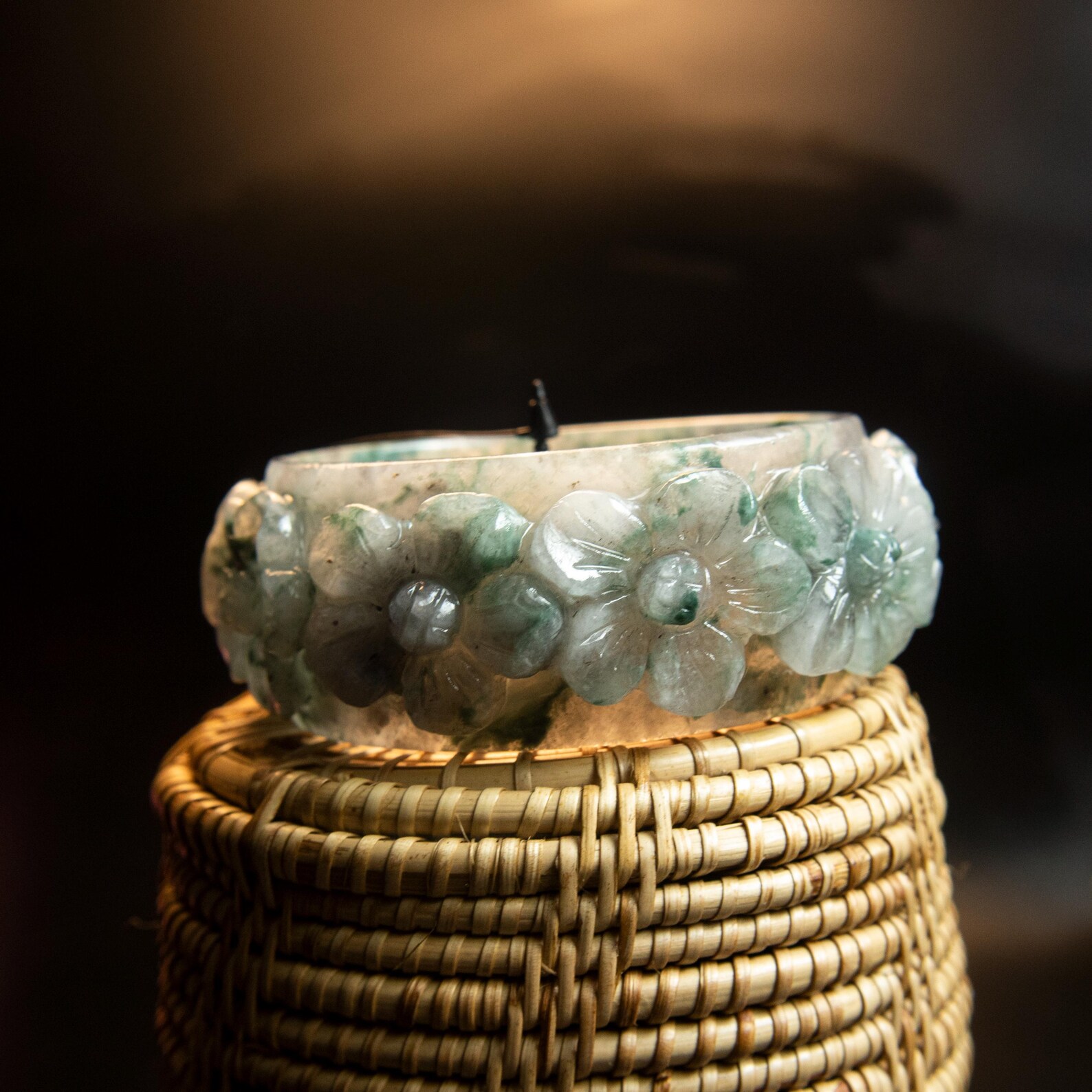 Hand-carved Jadeite Bangle: Burmese Moss-in-snow Floral Cuff (61.5mm ...