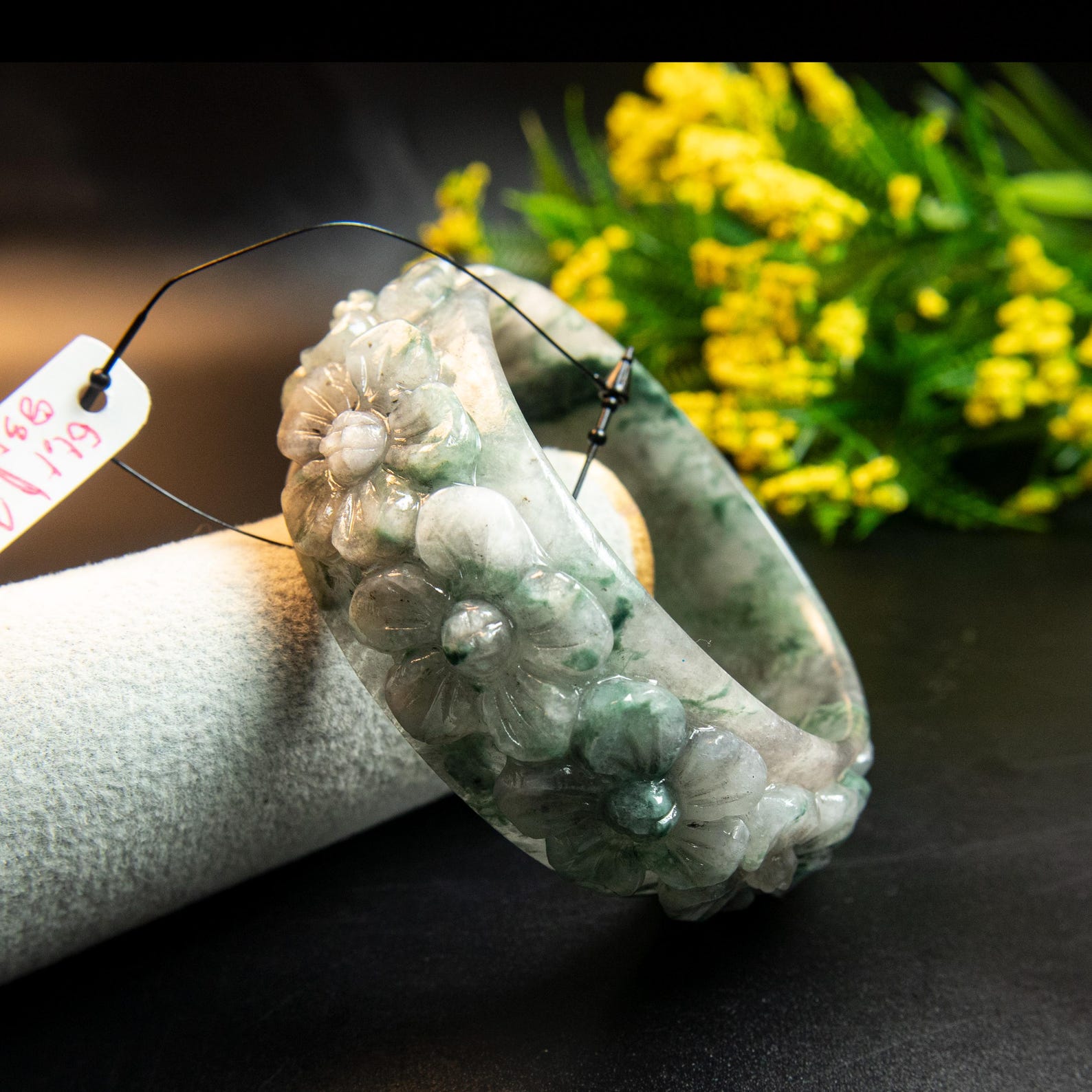Hand-carved Jadeite Bangle: Burmese Moss-in-snow Floral Cuff (61.5mm ...