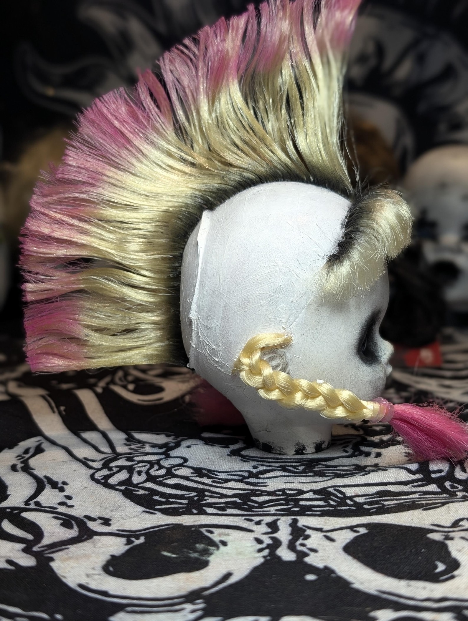 Creepy, Goth, Spooky Head, Gift for Her, Doll Head, Halloween - Etsy