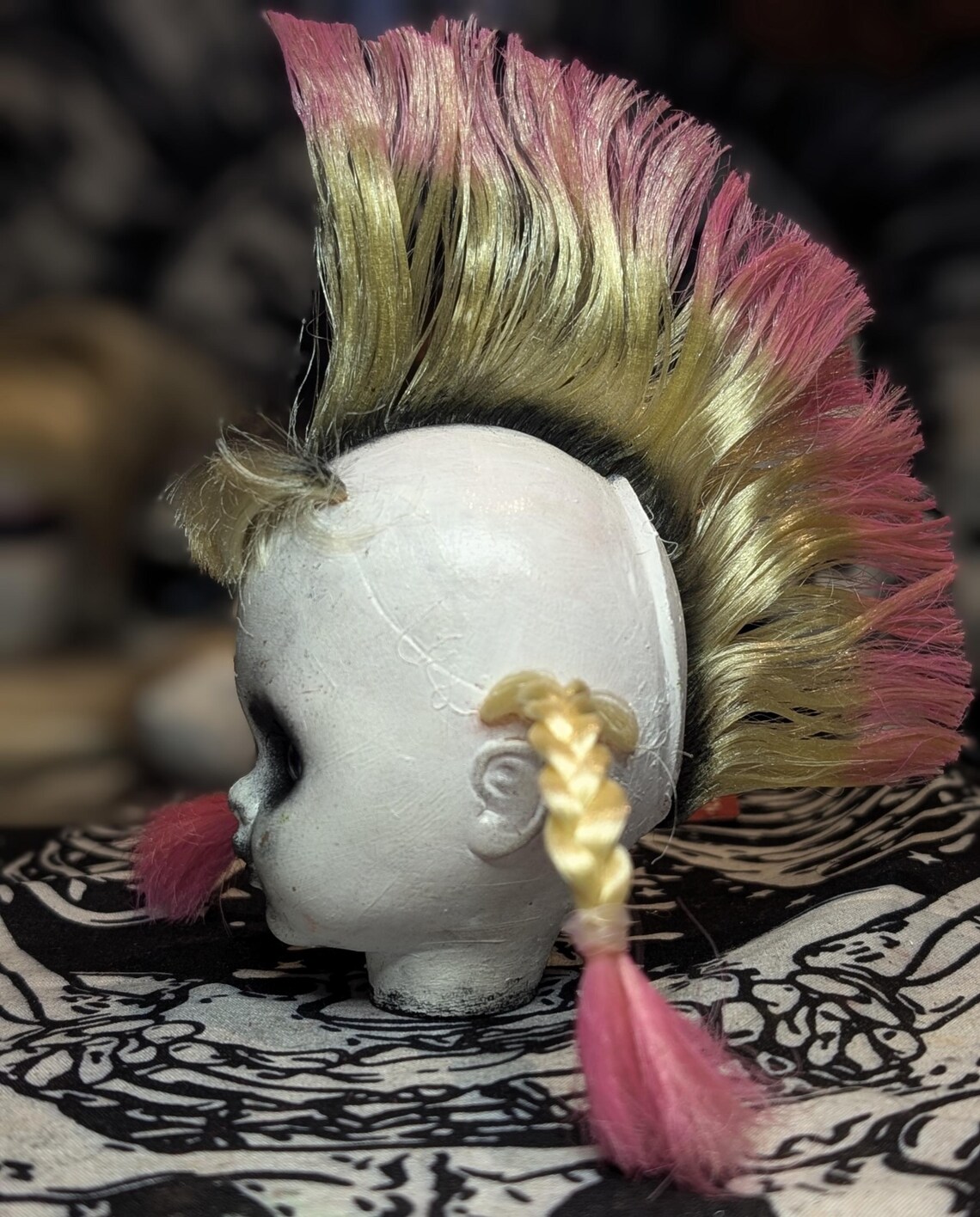 Creepy, Goth, Spooky Head, Gift for Her, Doll Head, Halloween - Etsy