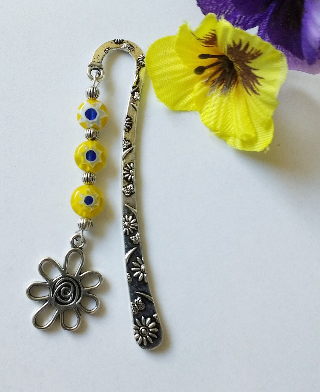 Daisy Flower Bookmark: Silver Plated Steel With Yellow Melifore Beads ...