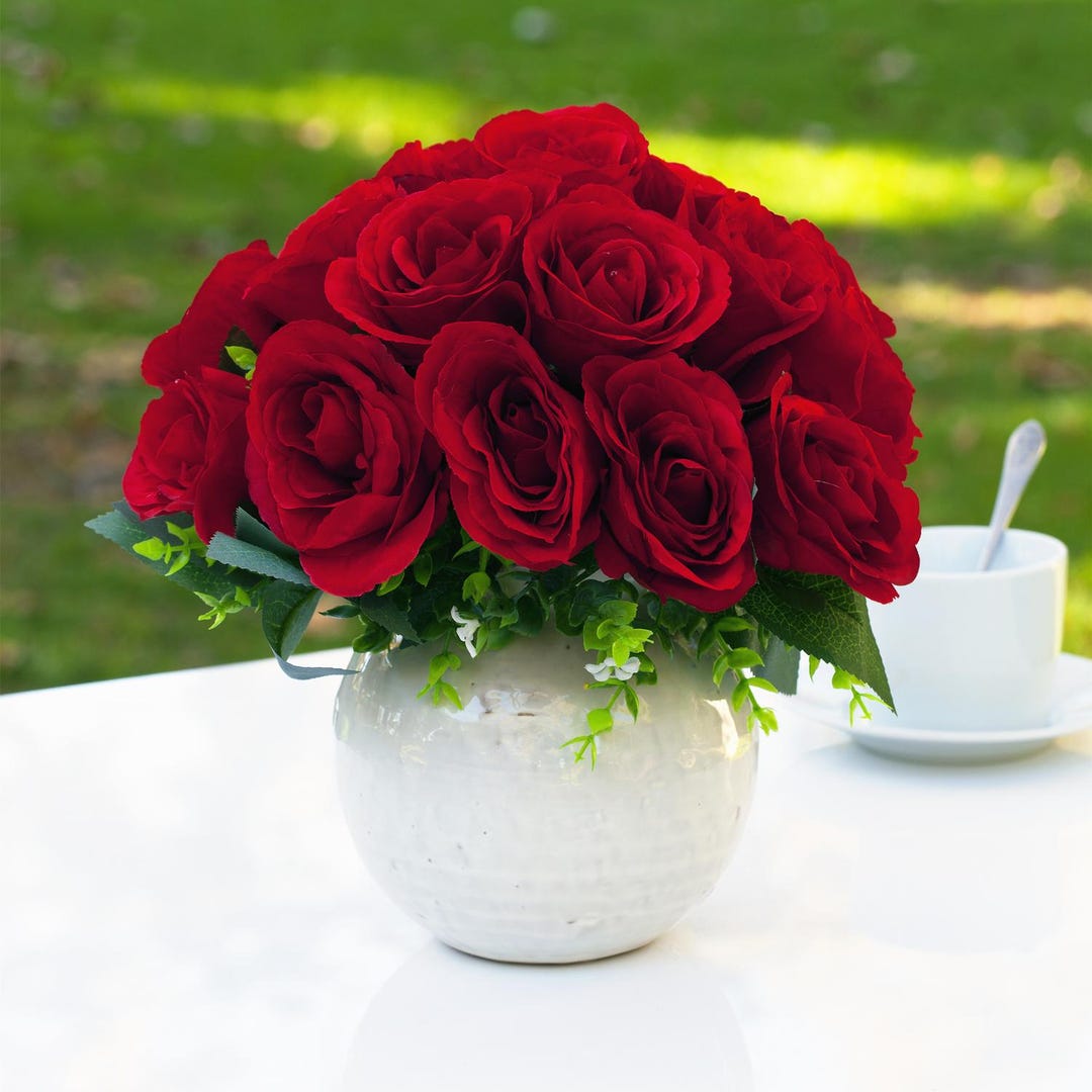 18 Heads Artificial Silk Rose Flower Arrangement in Pot With Faux Water ...