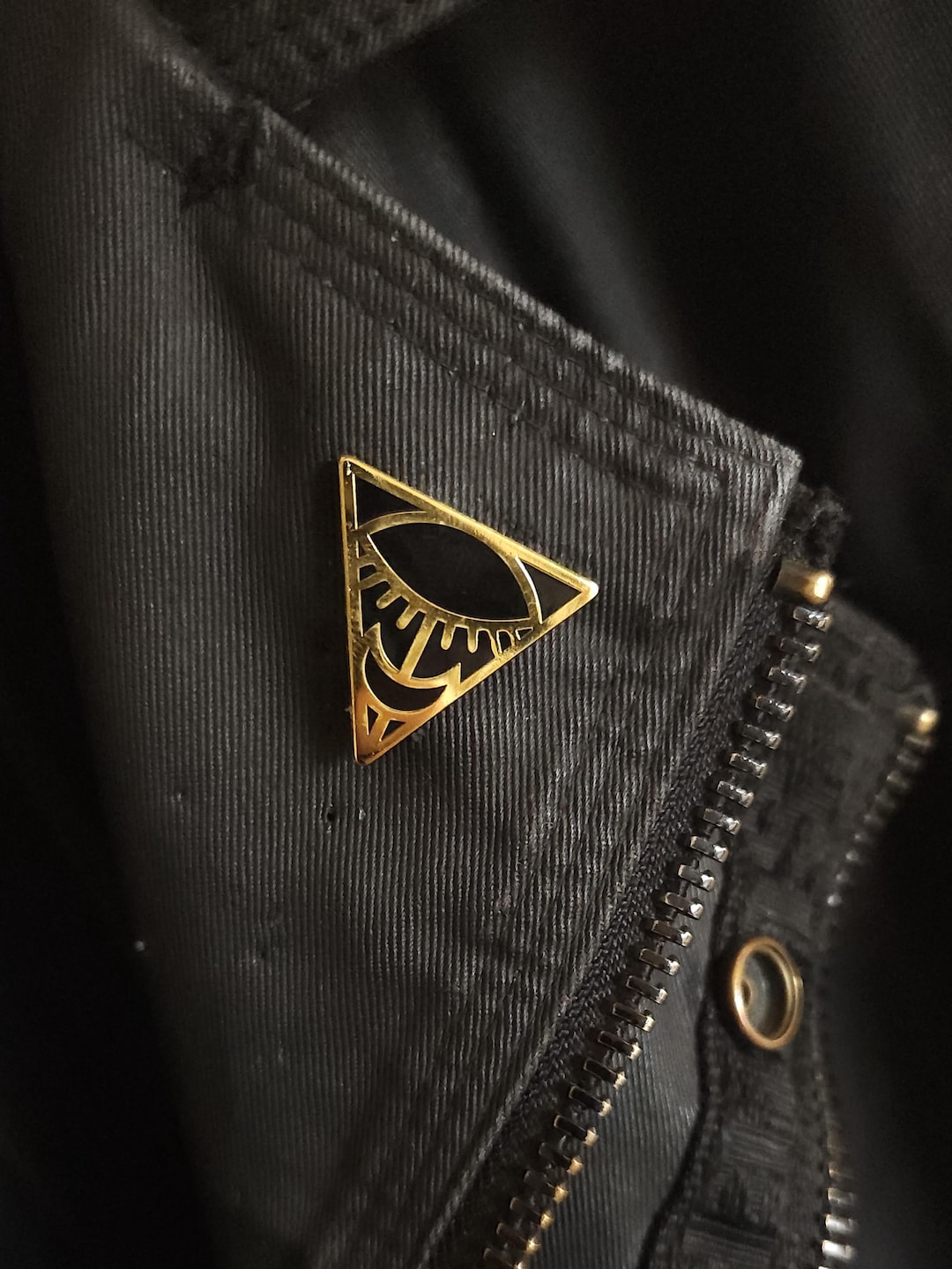 Closed Third Eye Enamel Pin - Etsy