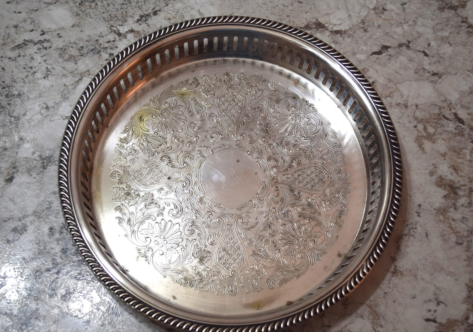 Mid-century Prill Silver Co. Silver Plated Round Gallery Tray | Vintage ...