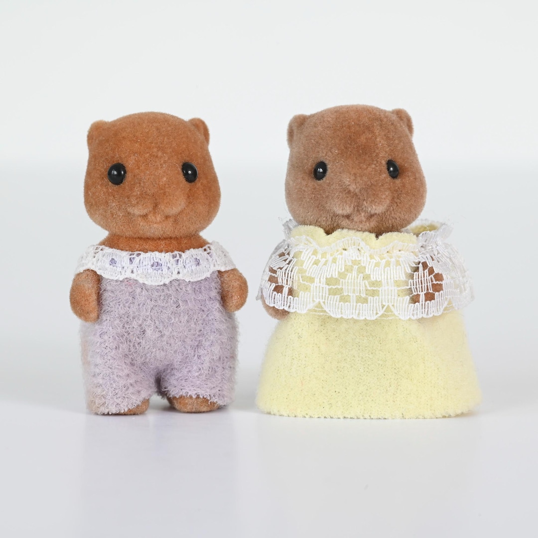 Sylvanian Families Beaver Baby Figure, Waters, Calico Critters ...