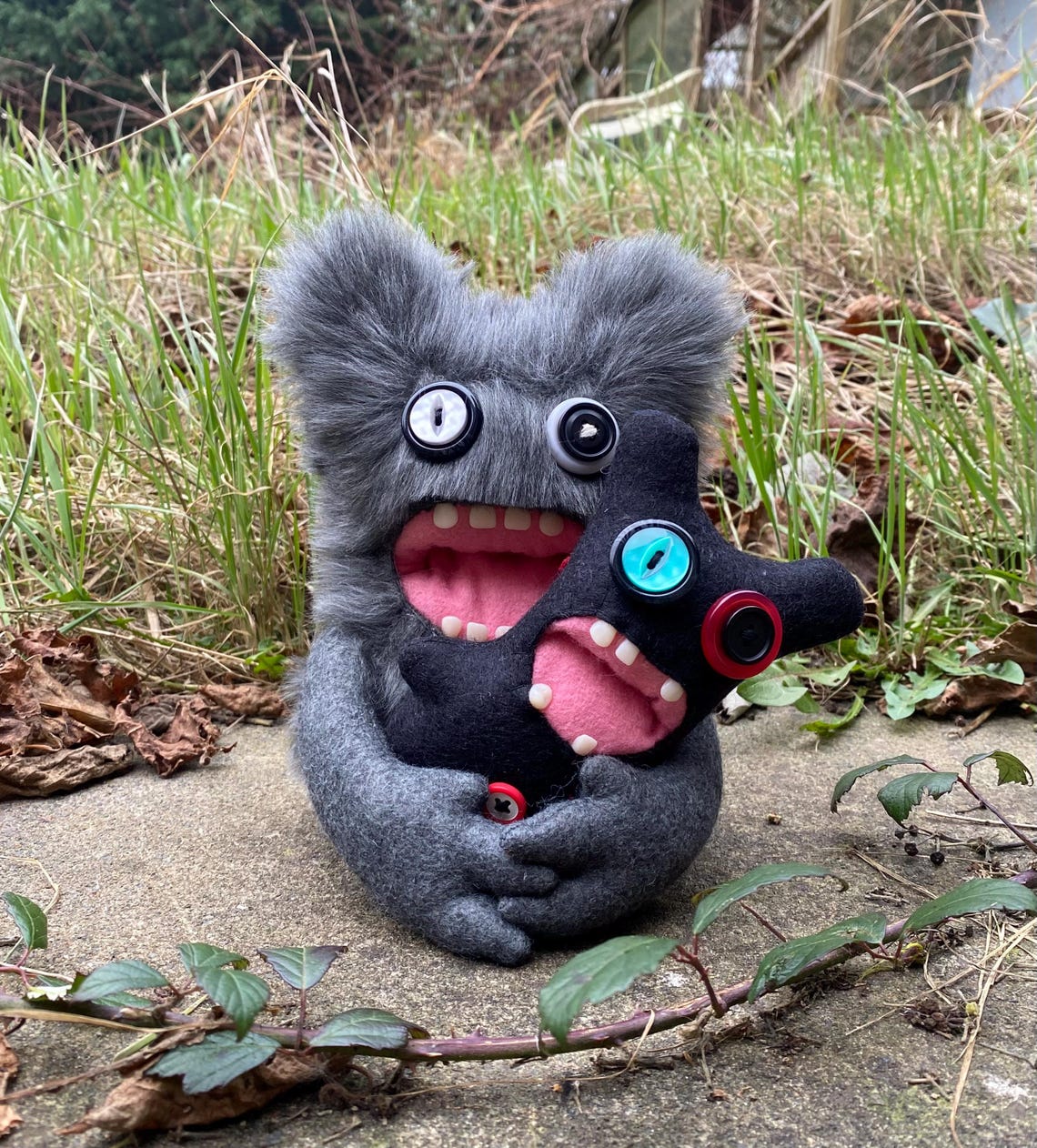 Handy Dandy & Baby Bandy Uncanimal Voodoo Doll Creepy Cute Monster ...