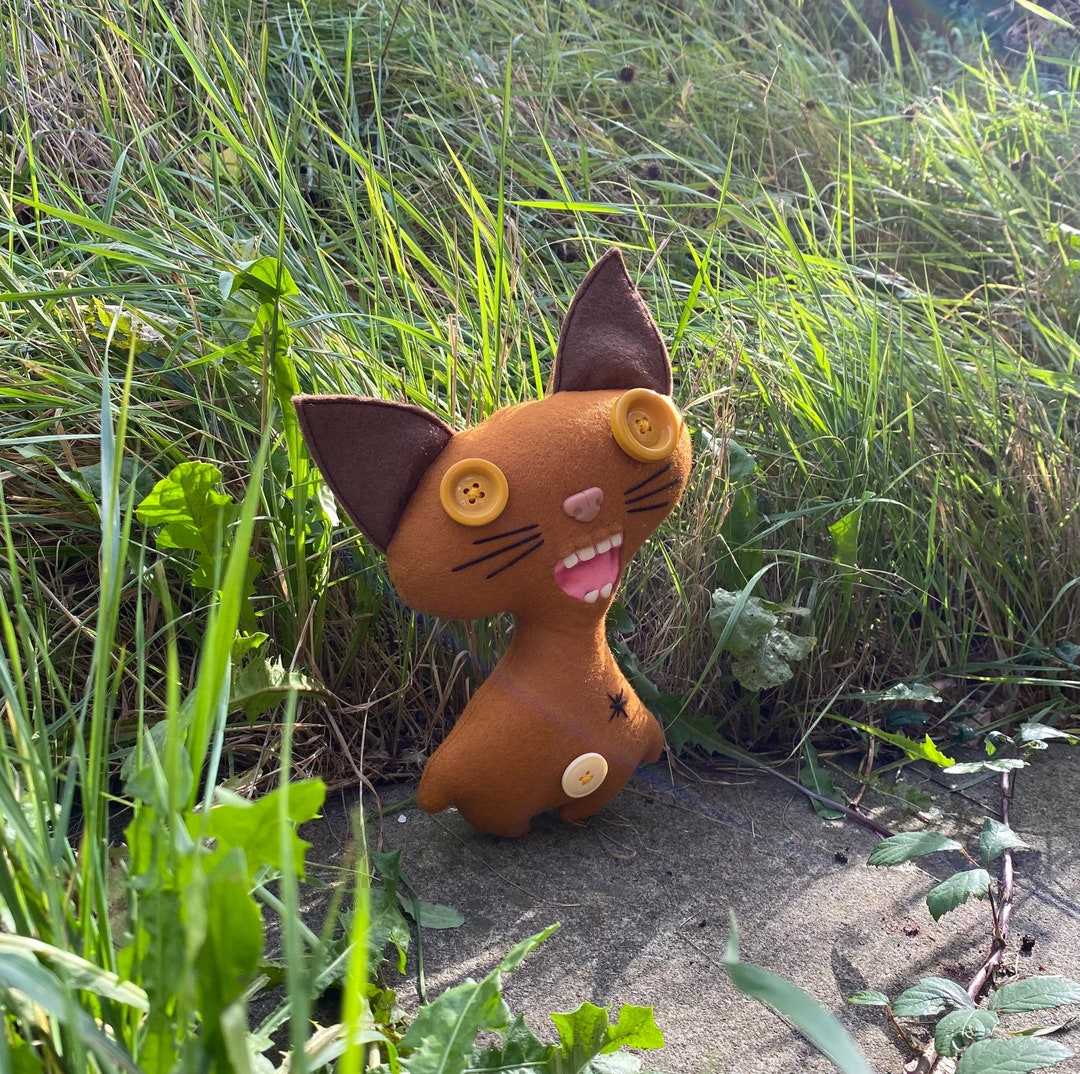 Quizzical Kitty Uncanimal Creepy Cute Cat Kitty Plush (cinnamon & Brown ...