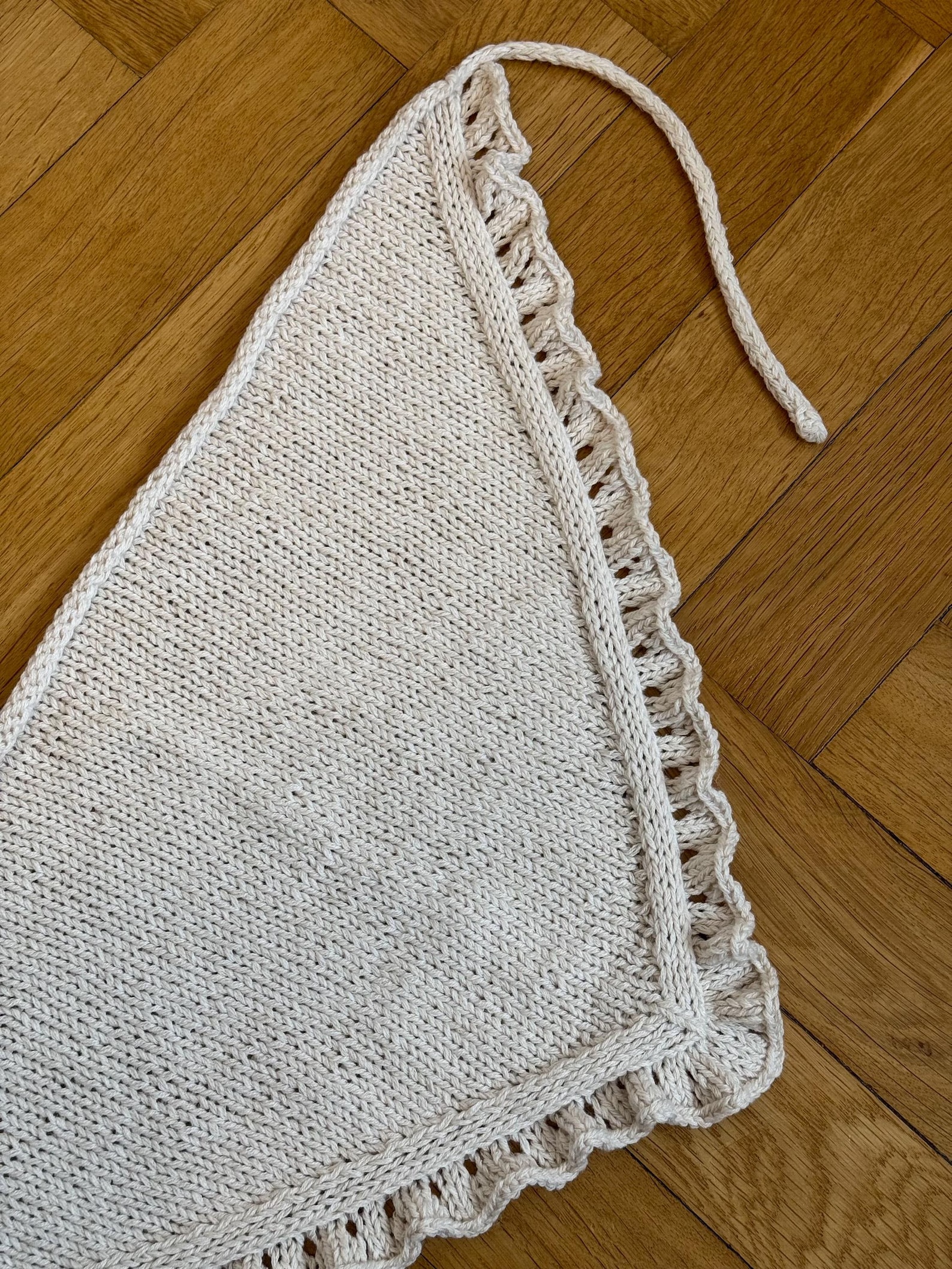 May Bandana Knitting Pattern. Headscarf/headpiece/kerchief. - Etsy