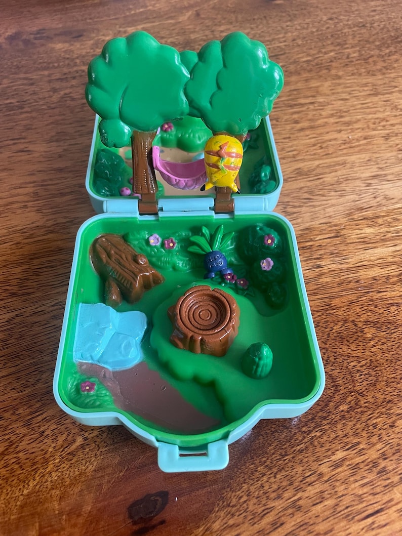 Pokemon Tomy Polly Pocket Playset Green Viridian Forest With Pikachu ...