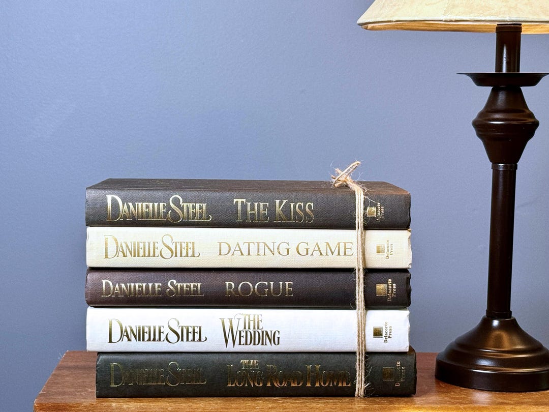 Vintage Romance Book Stack – Danielle Steel Collection - Etsy