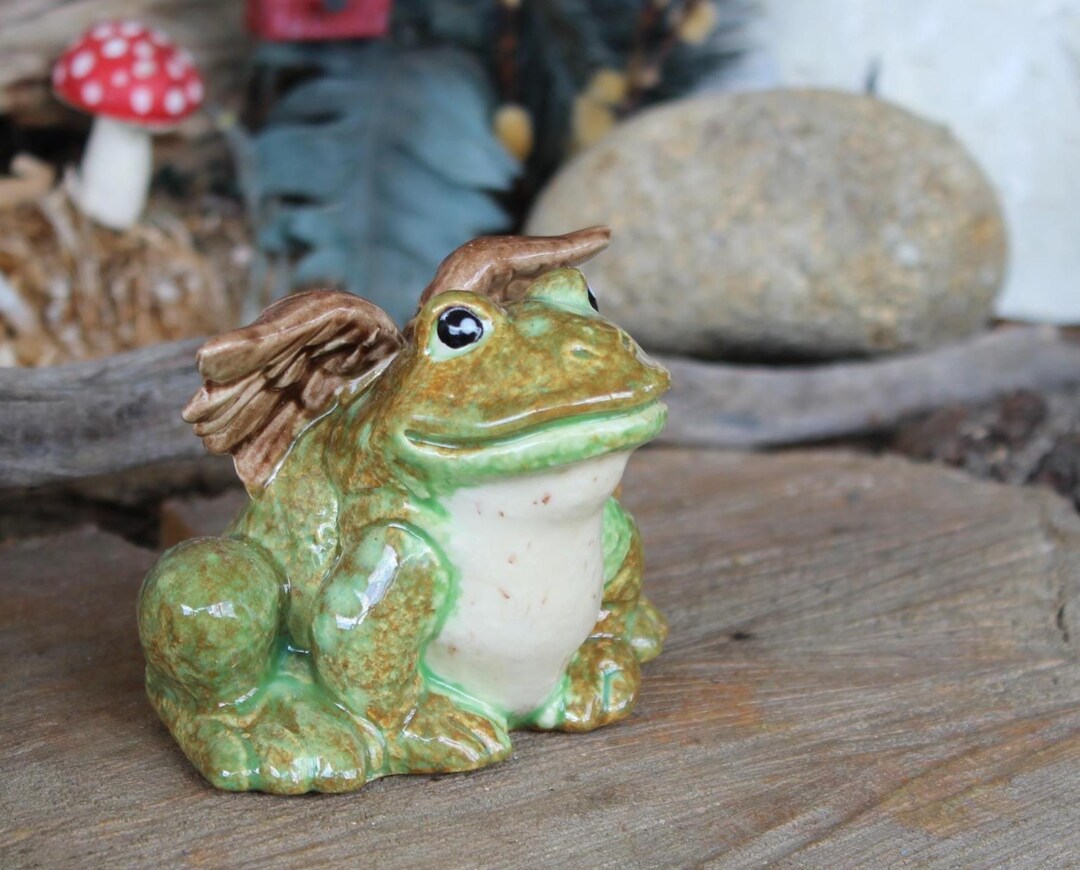 Frog Garden Statue Pet Memorial Frog Angel - Ceramic Hand Painted ...