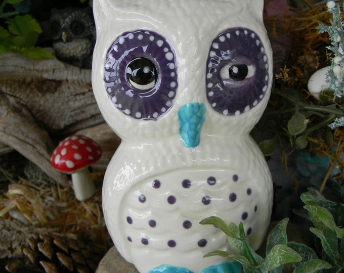 Hootie Owl . Winking .......vintage Style Barn Potter Owl ... Glazed ...