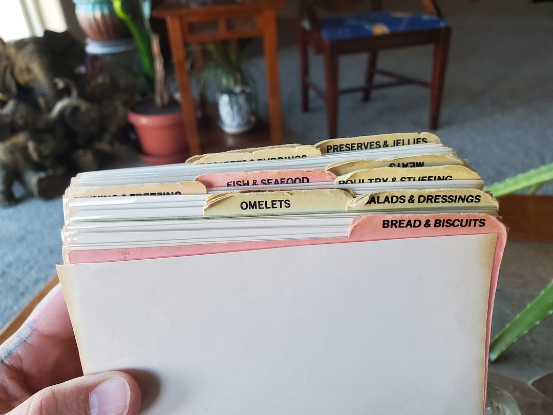 Vintage Recipe Rolodex - Cookbook - Vintage Kitchen - Index Cards ...