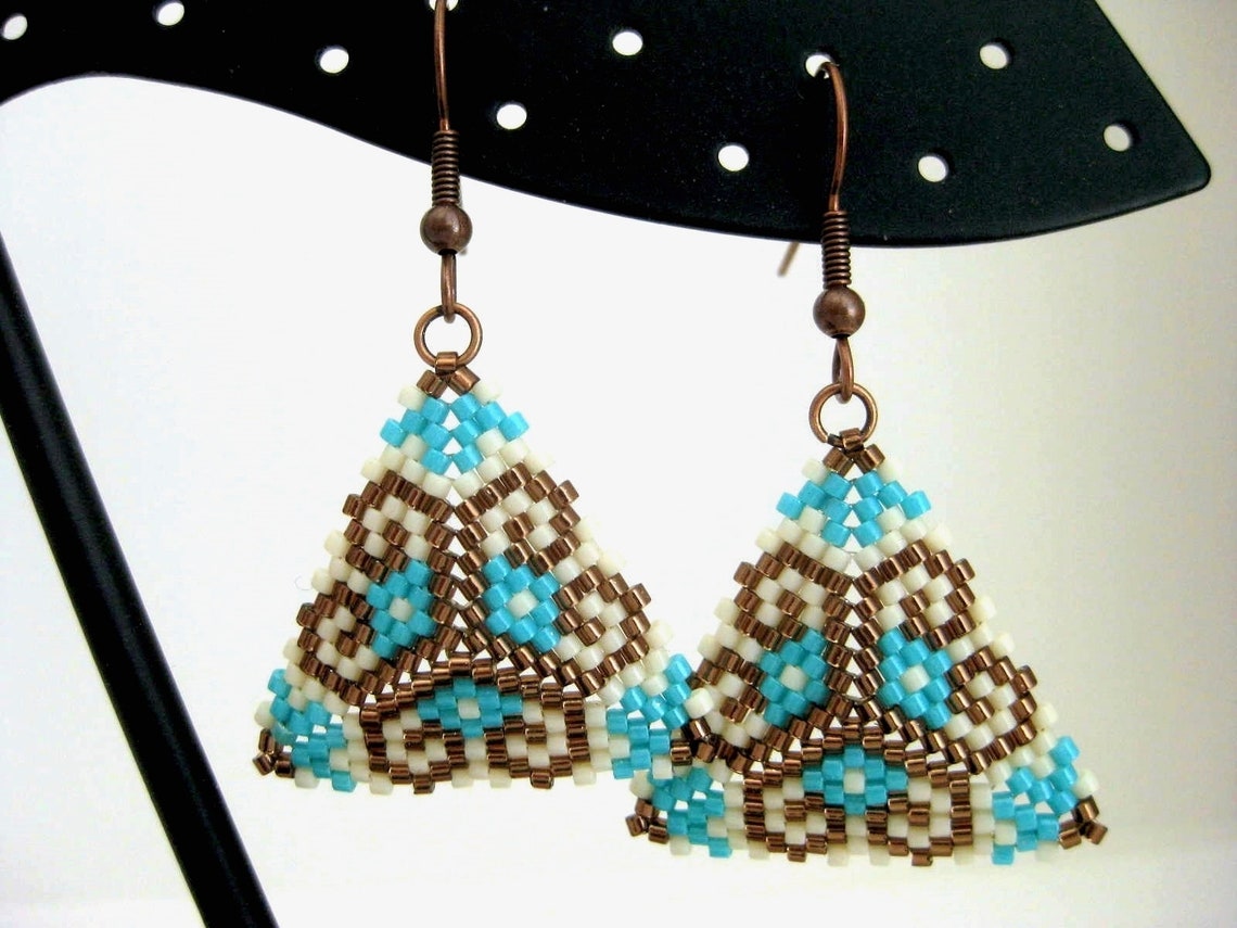 Beaded Triangle Earrings / Seed Bead Jewelry/ US Duty Free - Etsy