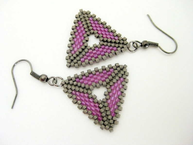 Beaded Peyote Triangle Earrings / Seed Bead Jewelry - Etsy